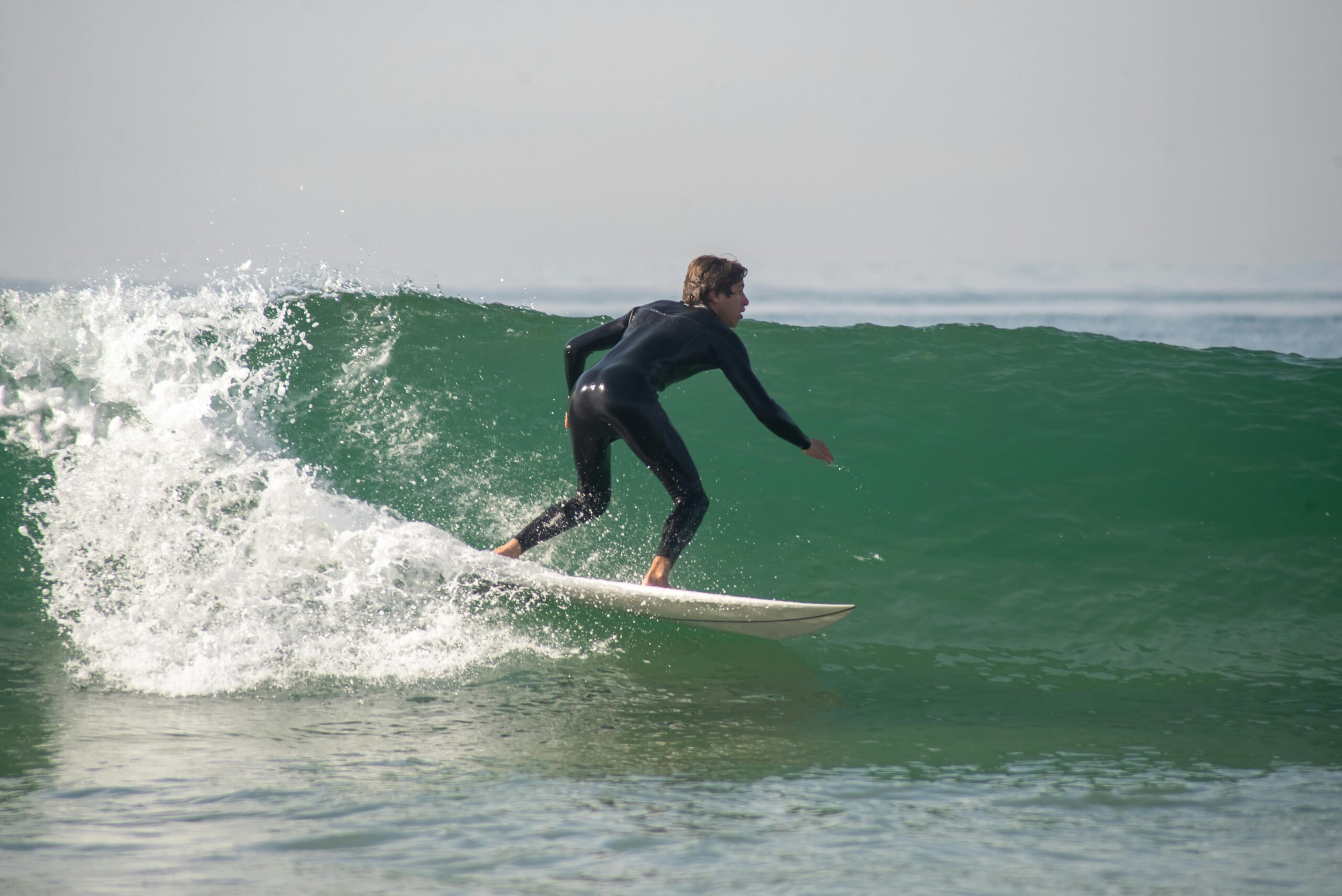 Mastering the Wave: A Beginner’s Guide to Surfing in Cornwall - Big ...